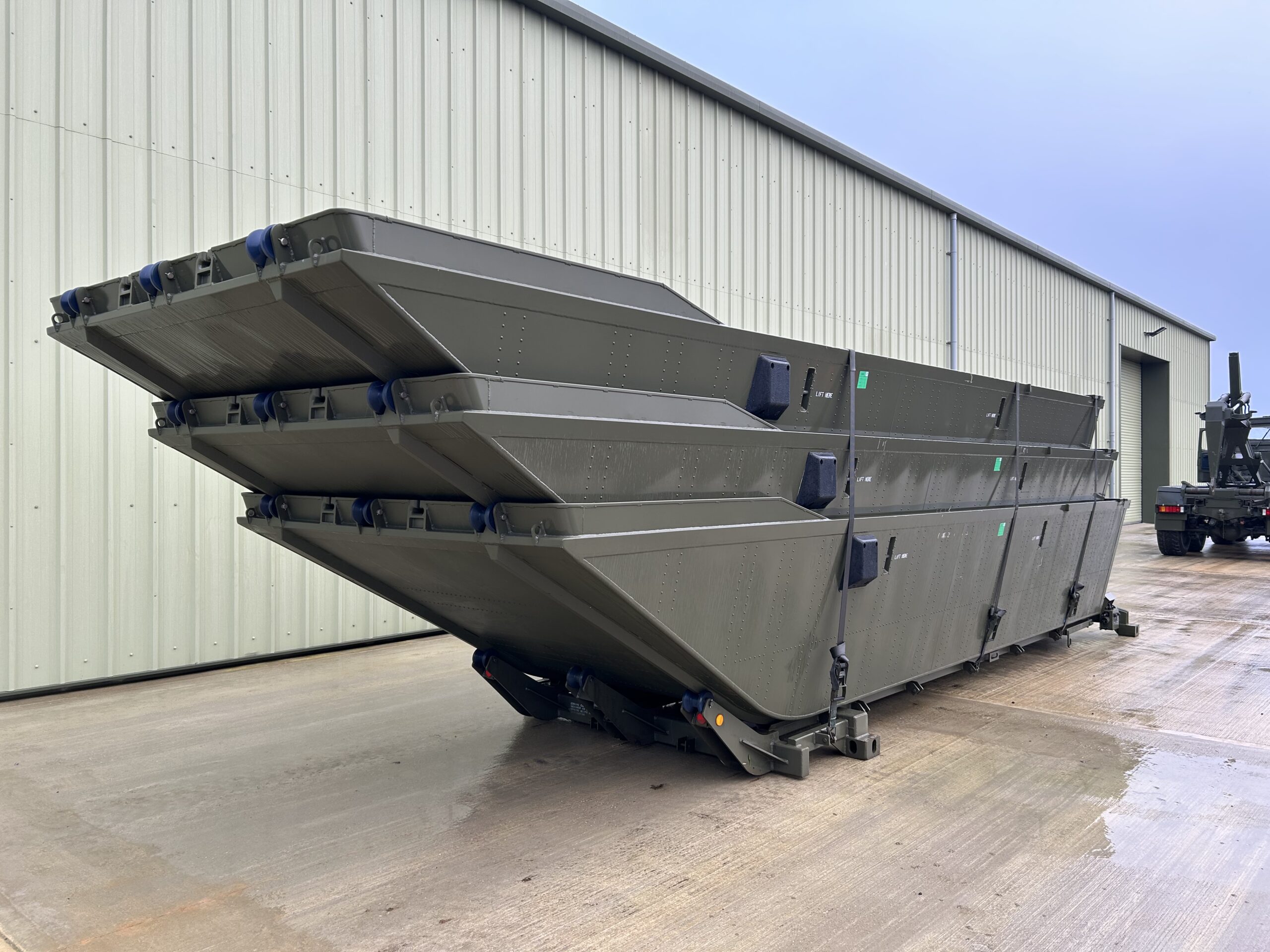 Pontoon (APFB) Air Portable Ferry Bridge: Direct sales & - Witham ...