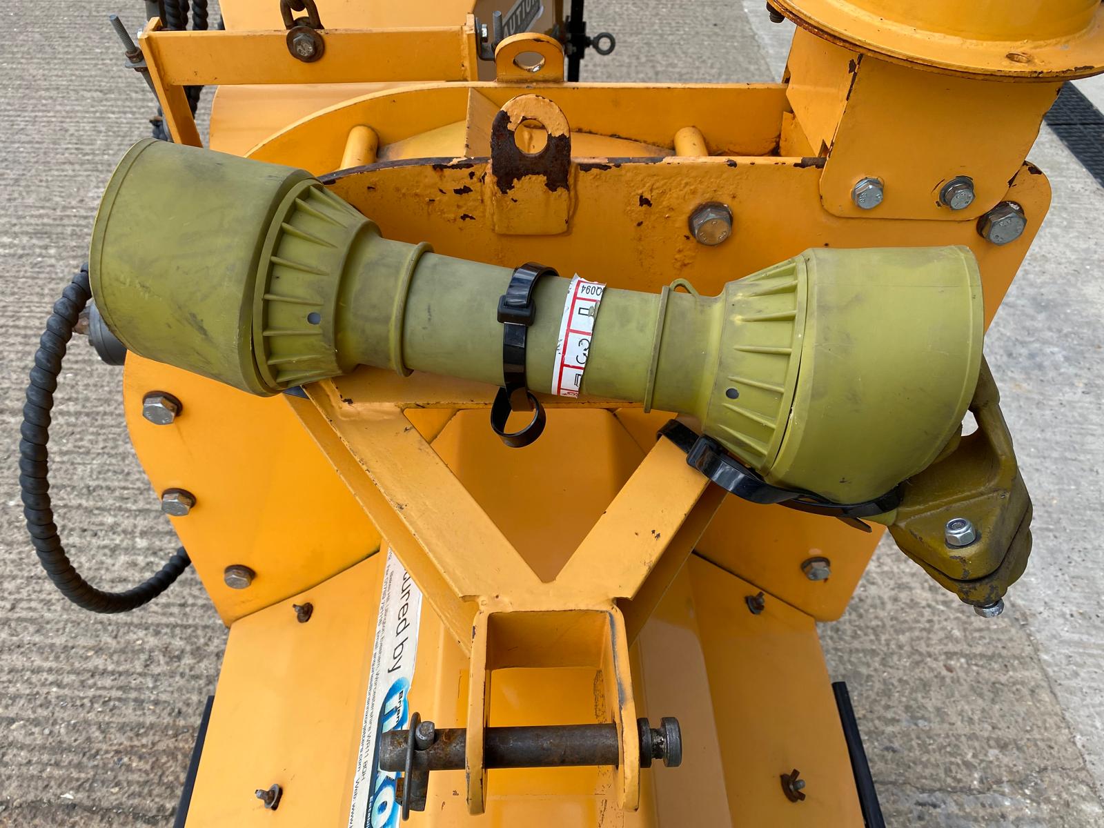 Brian Nixon TH-8 PTO Wood Chipper Direct sales & actions of - Witham ...