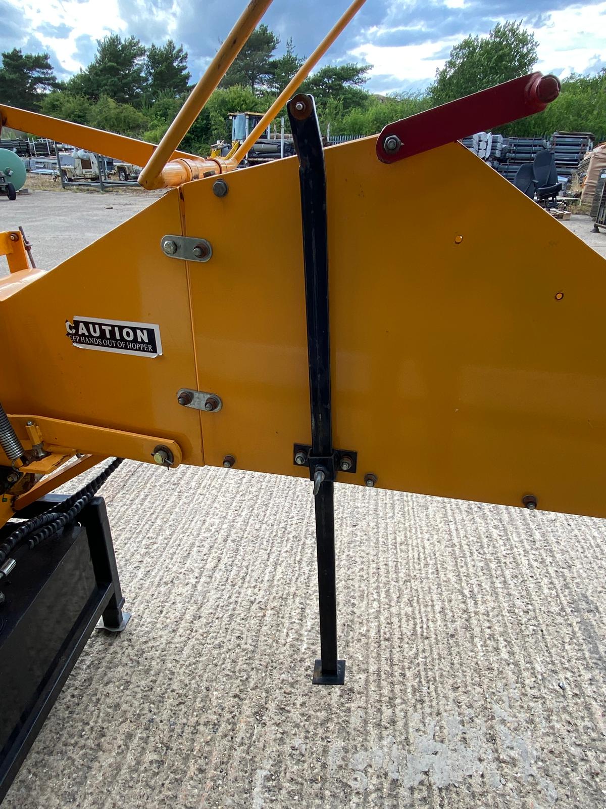 Brian Nixon TH-8 PTO Wood Chipper Direct sales & actions of - Witham ...