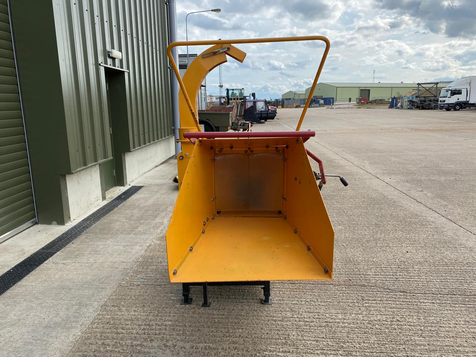 Brian Nixon TH-8 PTO Wood Chipper Direct sales & actions of - Witham ...