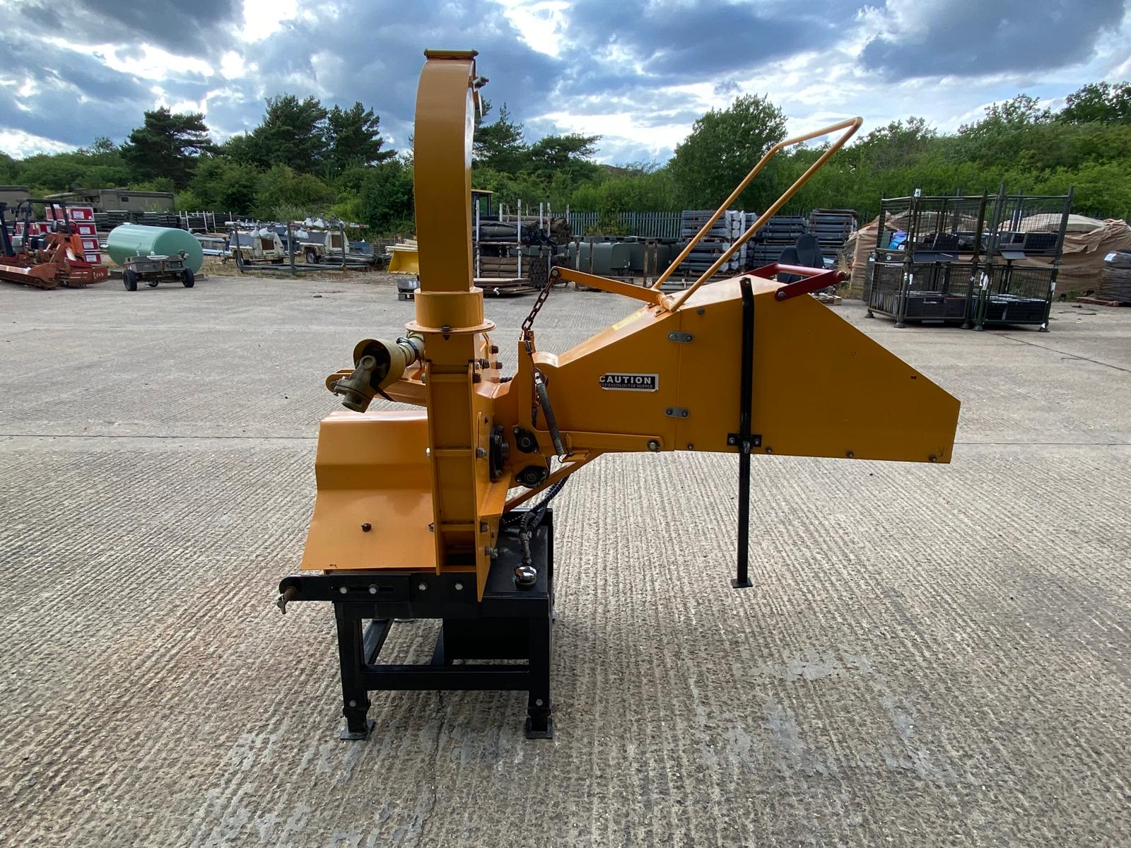 Brian Nixon TH-8 PTO Wood Chipper Direct sales & actions of - Witham ...