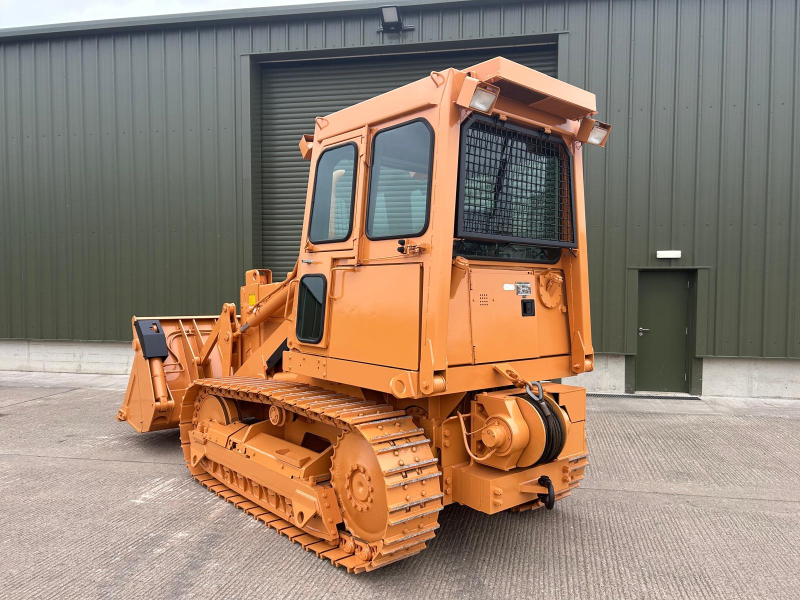 Case: MC1155E Tracked Loader Direct sales & actions of - UK - Witham ...