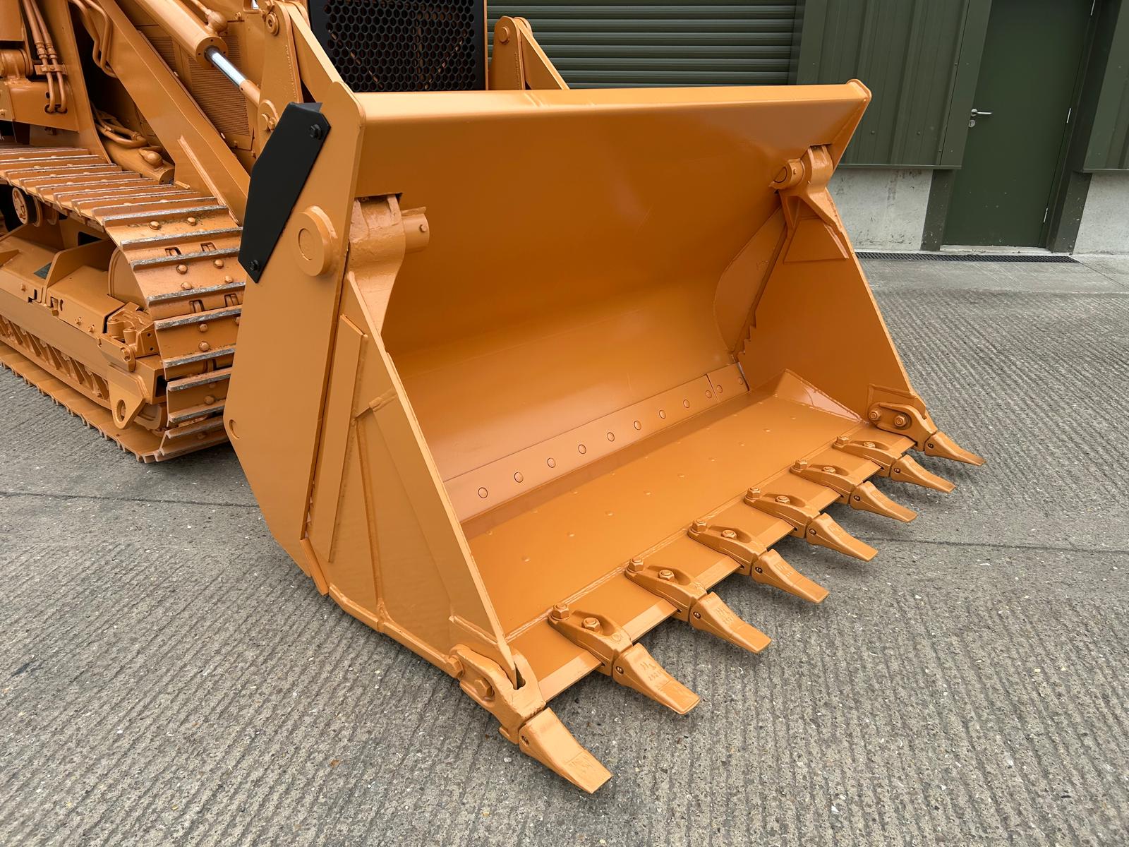 Case: MC1155E Tracked Loader Direct sales & actions of - UK - Witham ...