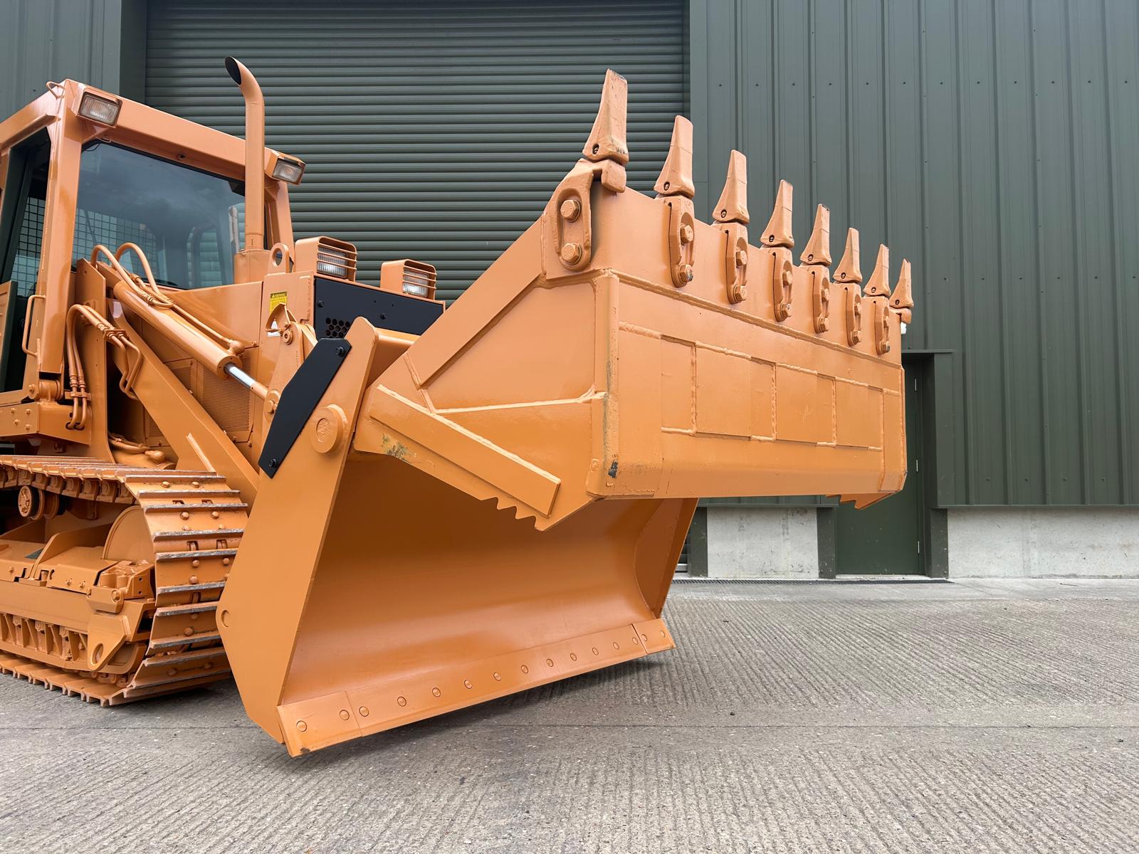 Case: MC1155E Tracked Loader Direct sales & actions of - UK - Witham ...