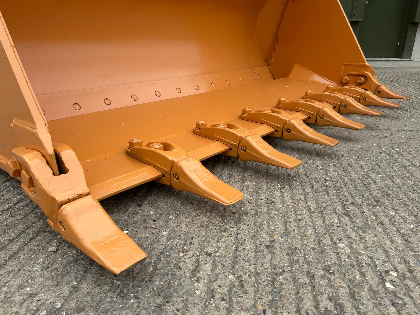 Case: MC1155E Tracked Loader Direct sales & actions of - UK - Witham ...