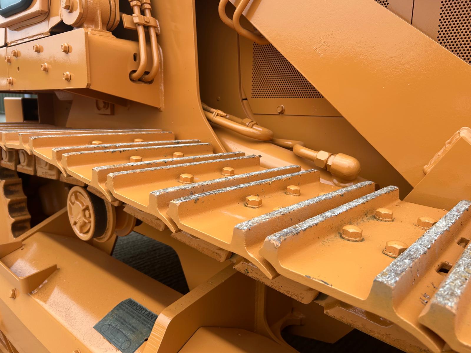 Case: MC1155E Tracked Loader Direct sales & actions of - UK - Witham ...