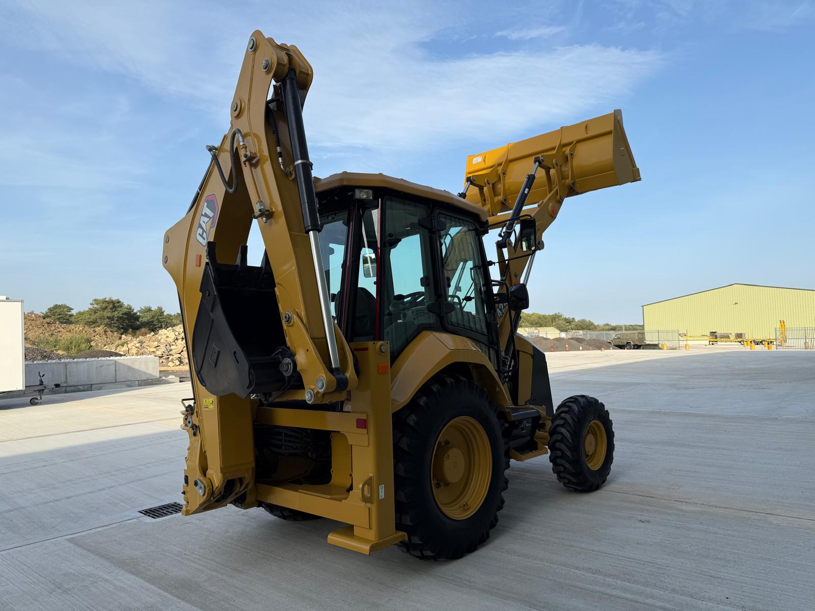 CAT 424 Backhoe Loader 4WD Direct sales & actions of - UK - Witham ...