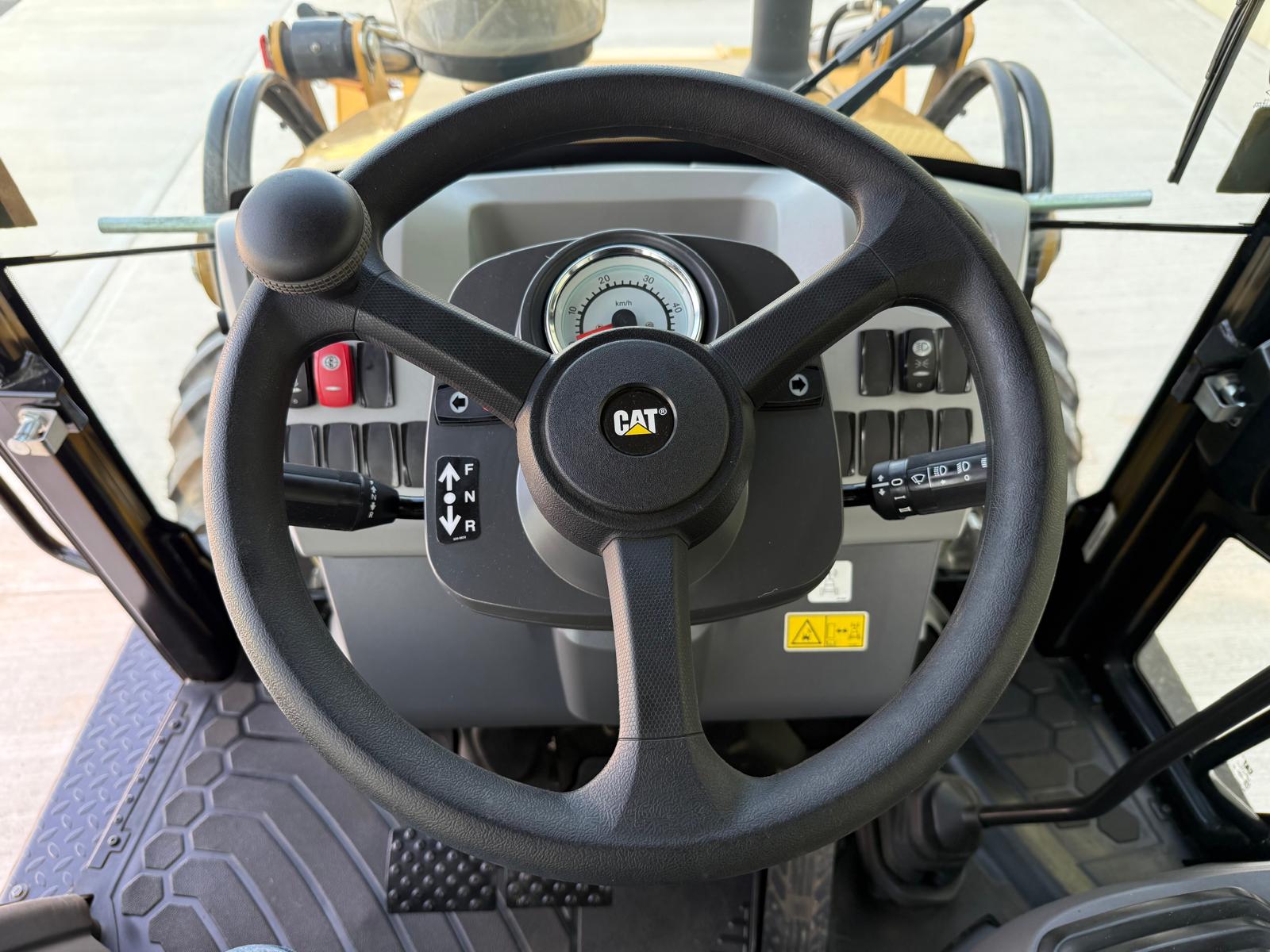 CAT 424 Backhoe Loader 4WD Direct sales & actions of - UK - Witham ...