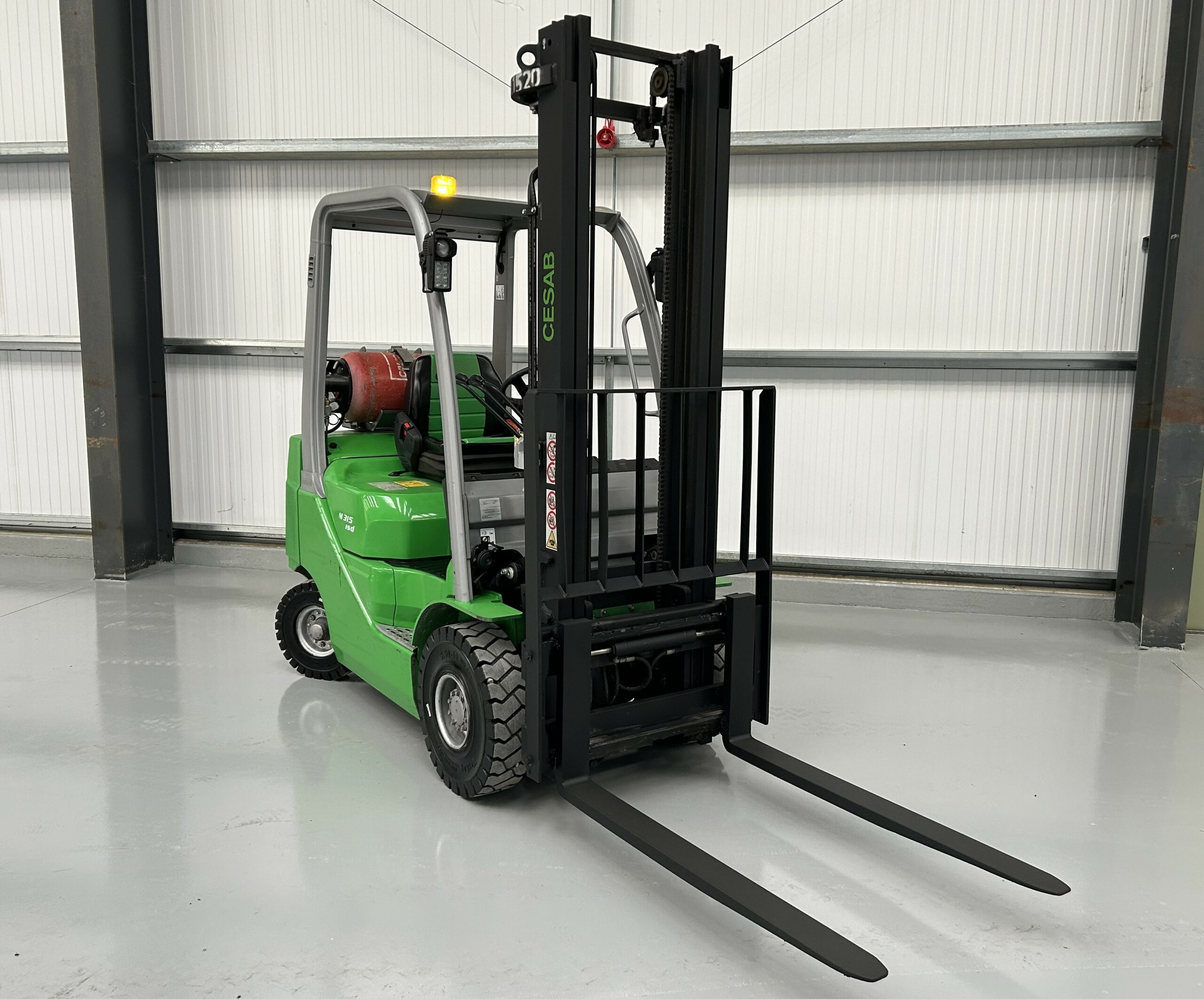 Cesab Direct sales & actions of - UK Ministry of Defence, - Witham ...