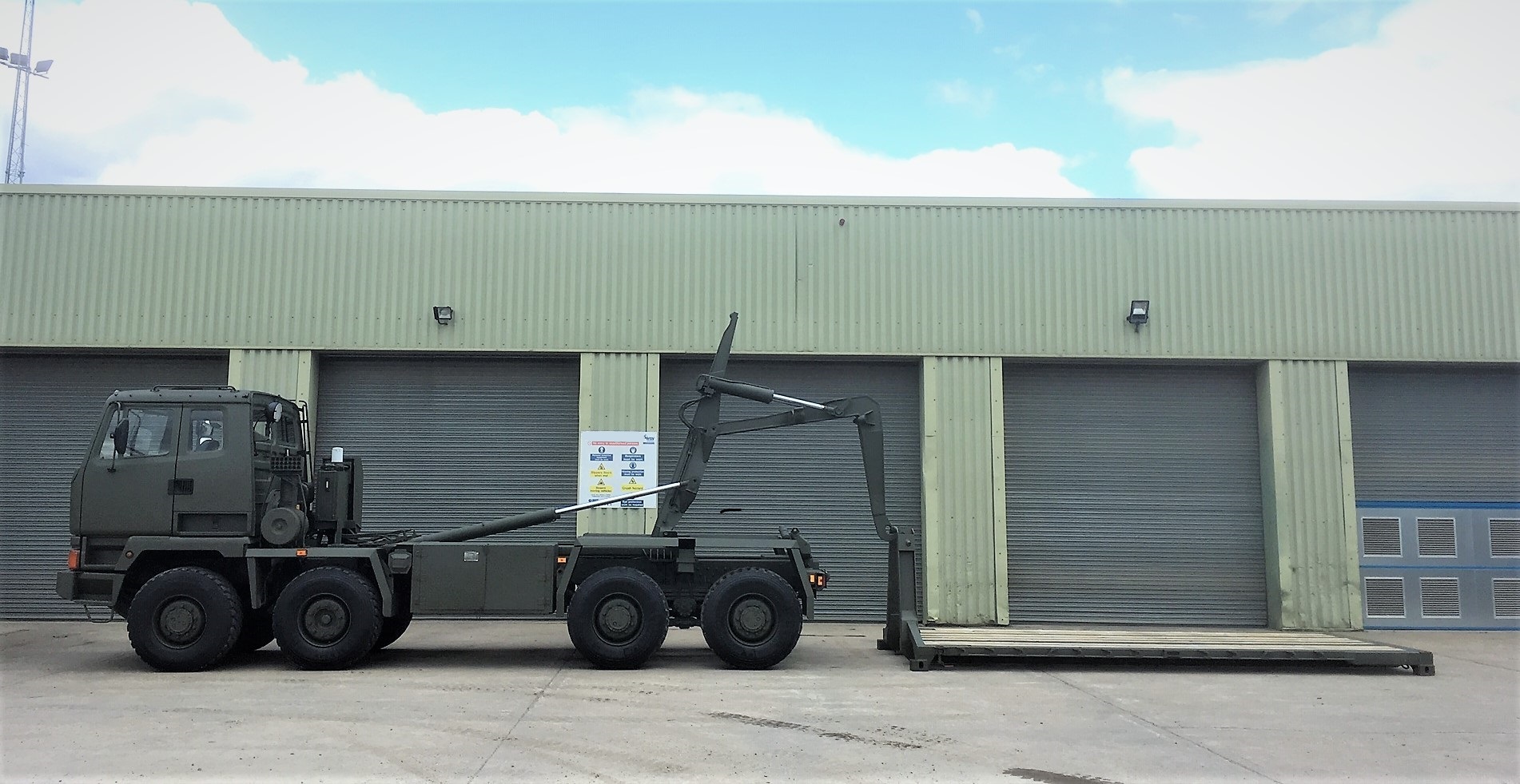 DAF 8×6 DROPS LHD Hook Loader Direct sales & actions of - Witham ...