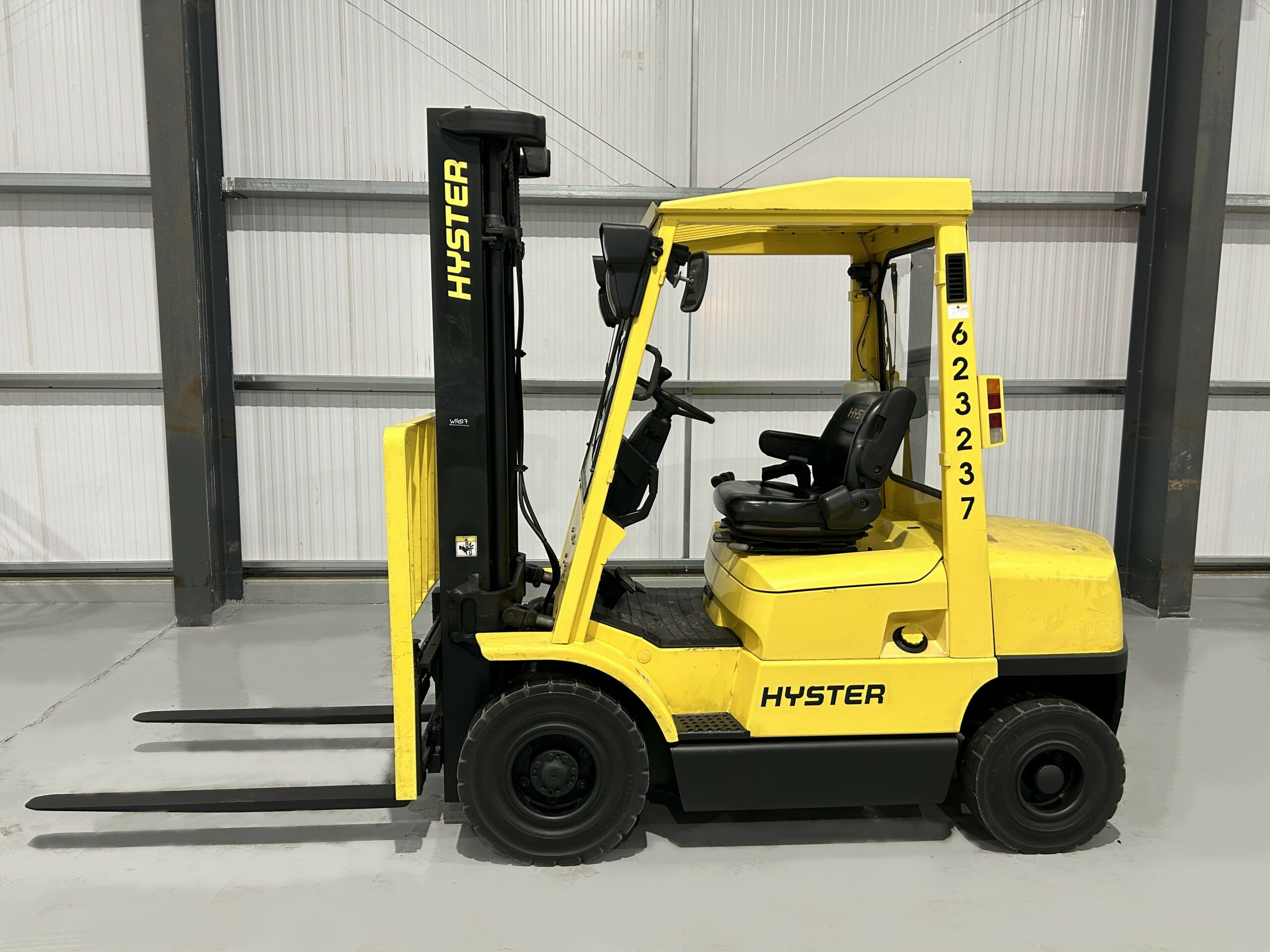 Hyster H2.50 XM : Diesel Forklift Truck Direct sales & - Witham ...