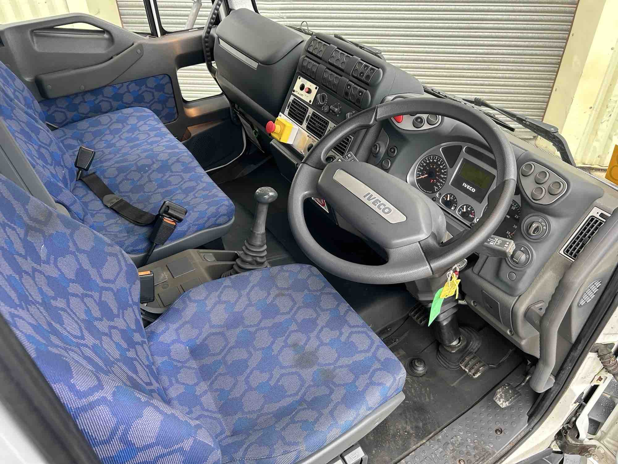 Iveco Euro Cargo 150/E21 Aircraft : Maintenance Lift