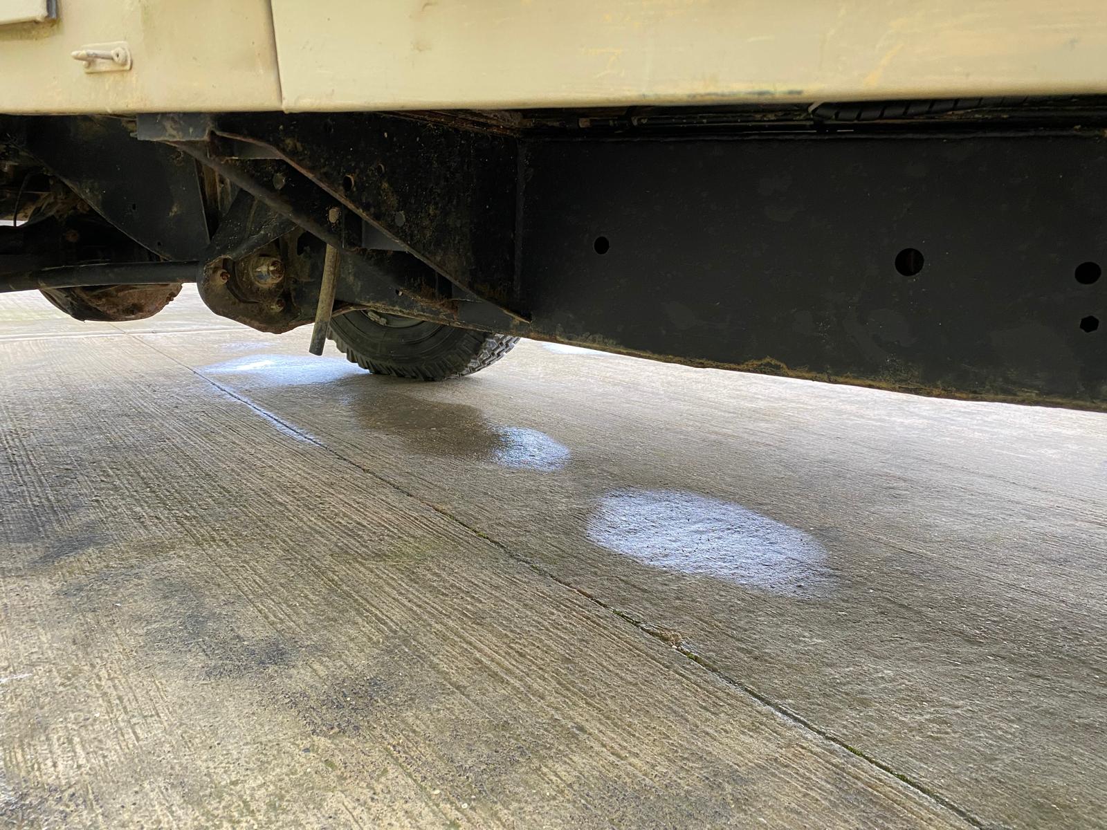 Land Rover 110 Snatch Panama ROV Direct sales & actions of - - Witham ...