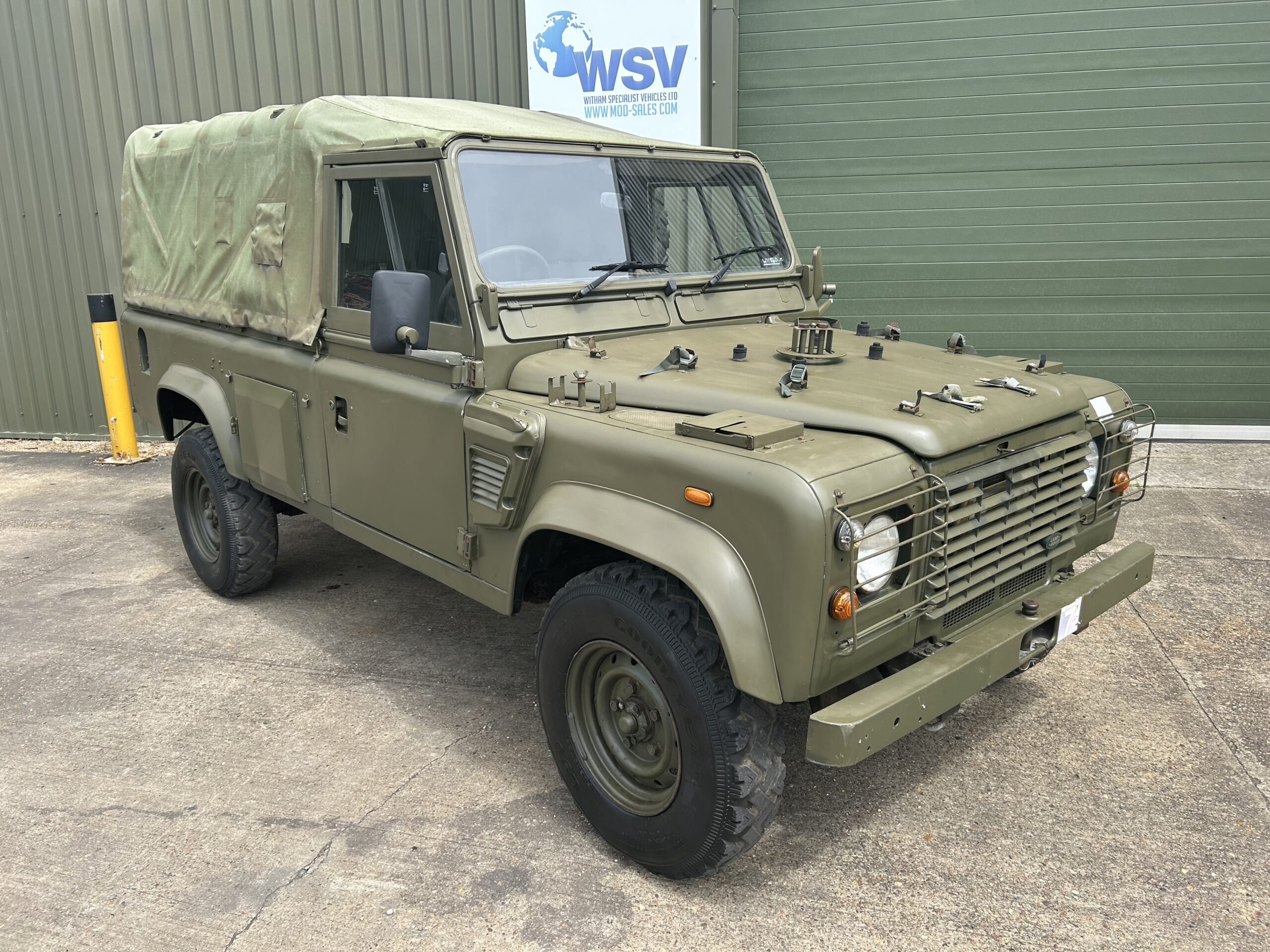 Land Rover – TUM Wolf 110 RHD 2.5lt 300Tdi Soft Top - Witham Specialist ...