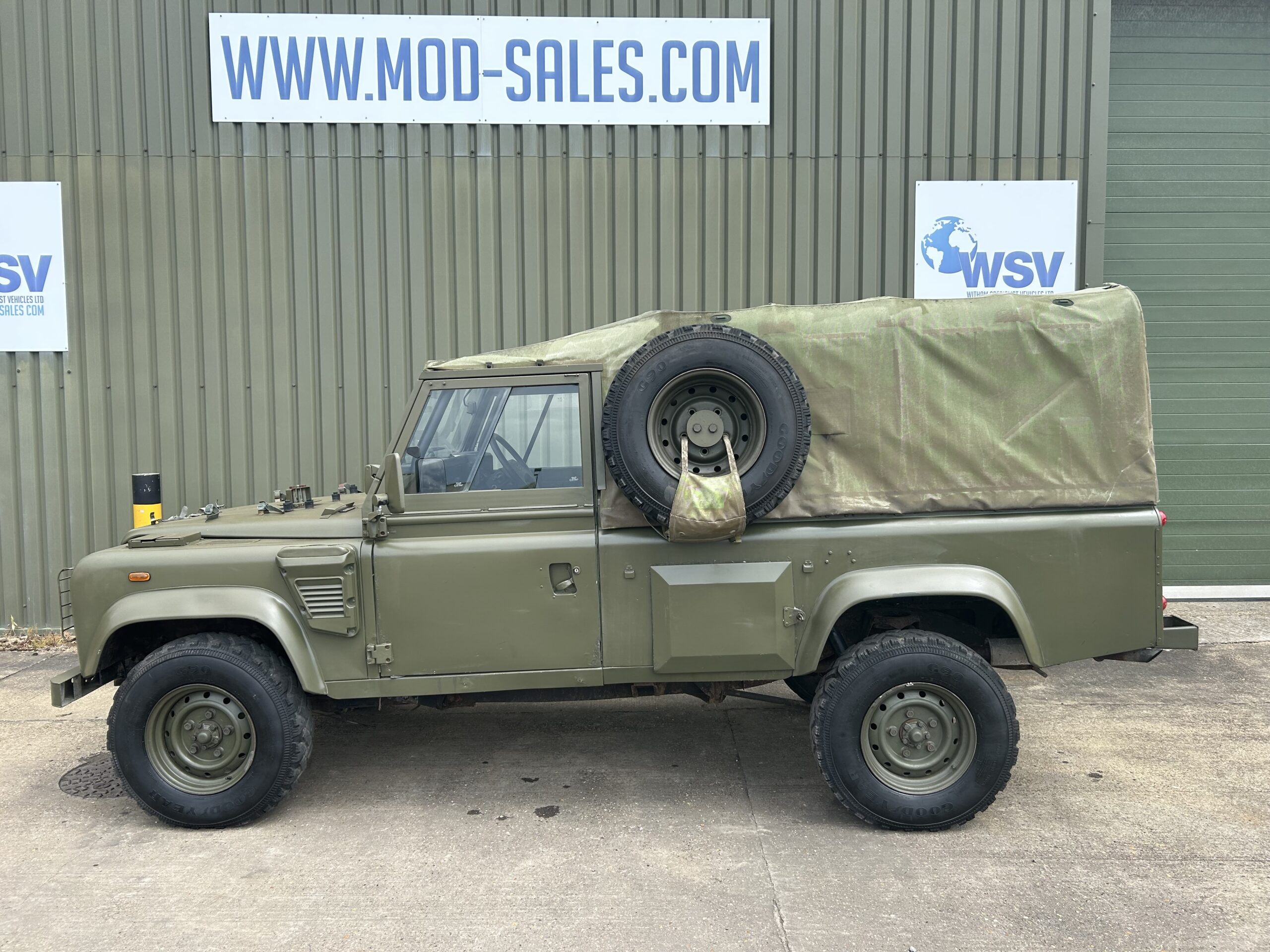 Land Rover – TUM Wolf 110 RHD 2.5lt 300Tdi Soft Top - Witham Specialist ...