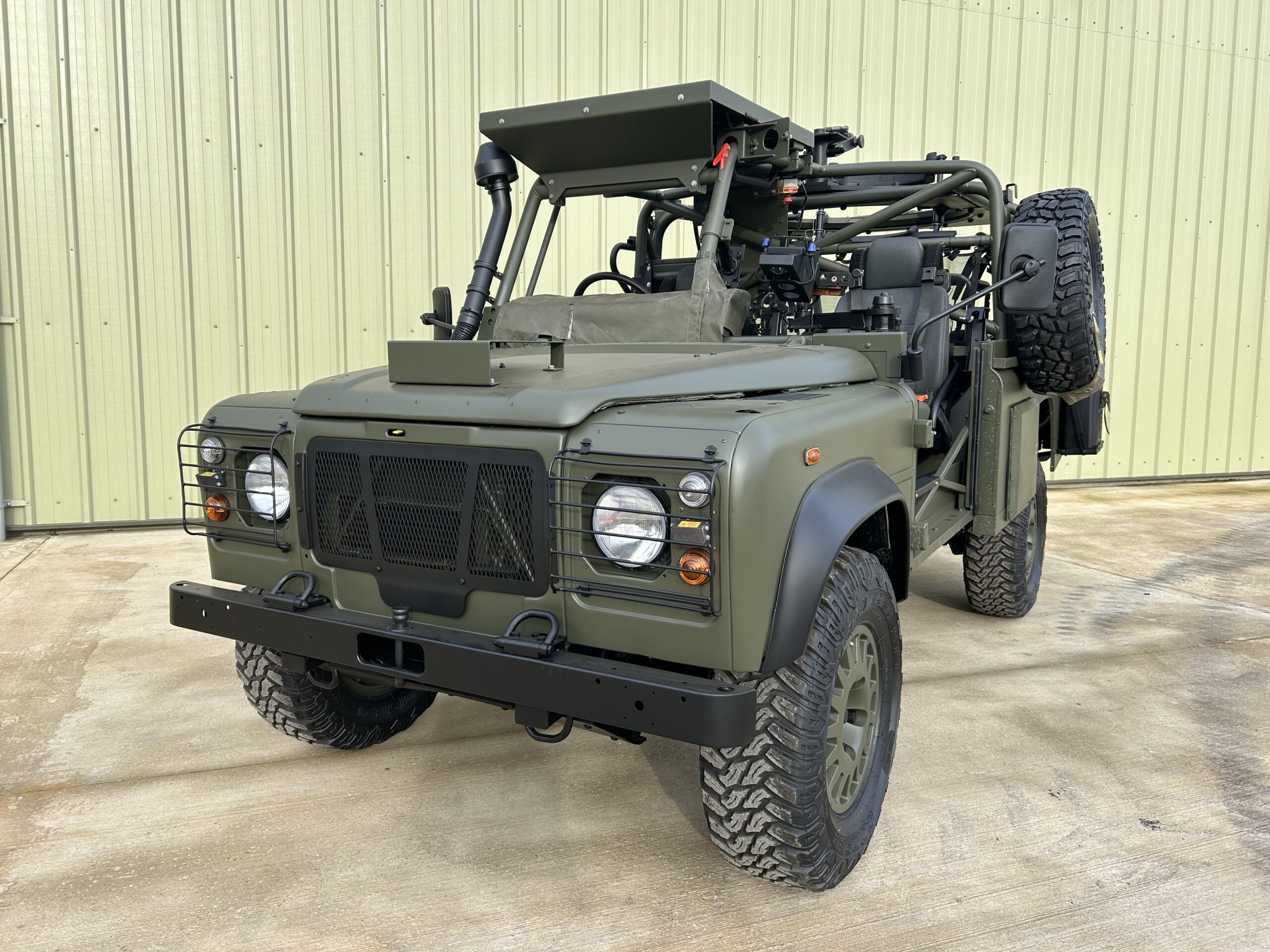 Land Rover RWMIK+ Patrol Vehicle Direct sales & actions of - - Witham ...