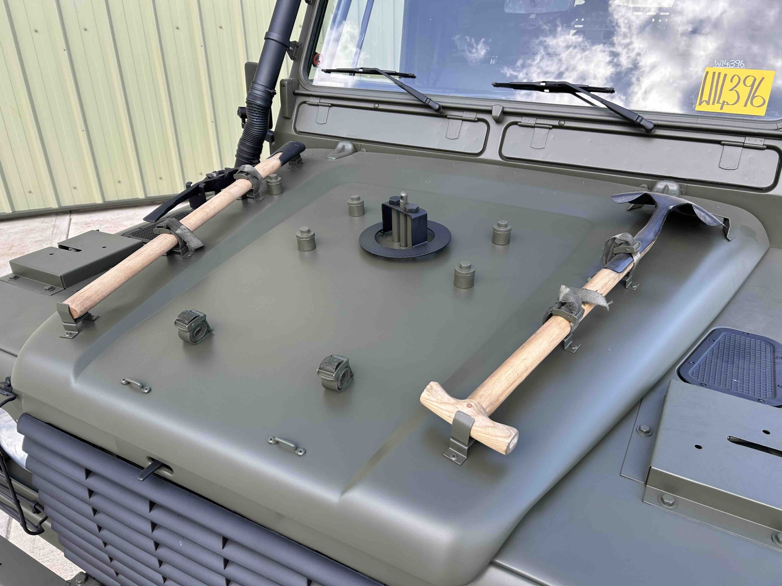 Land Rover TUL Wolf 90 2.5lt 300Tdi : Hard Top LHD - Witham Specialist ...