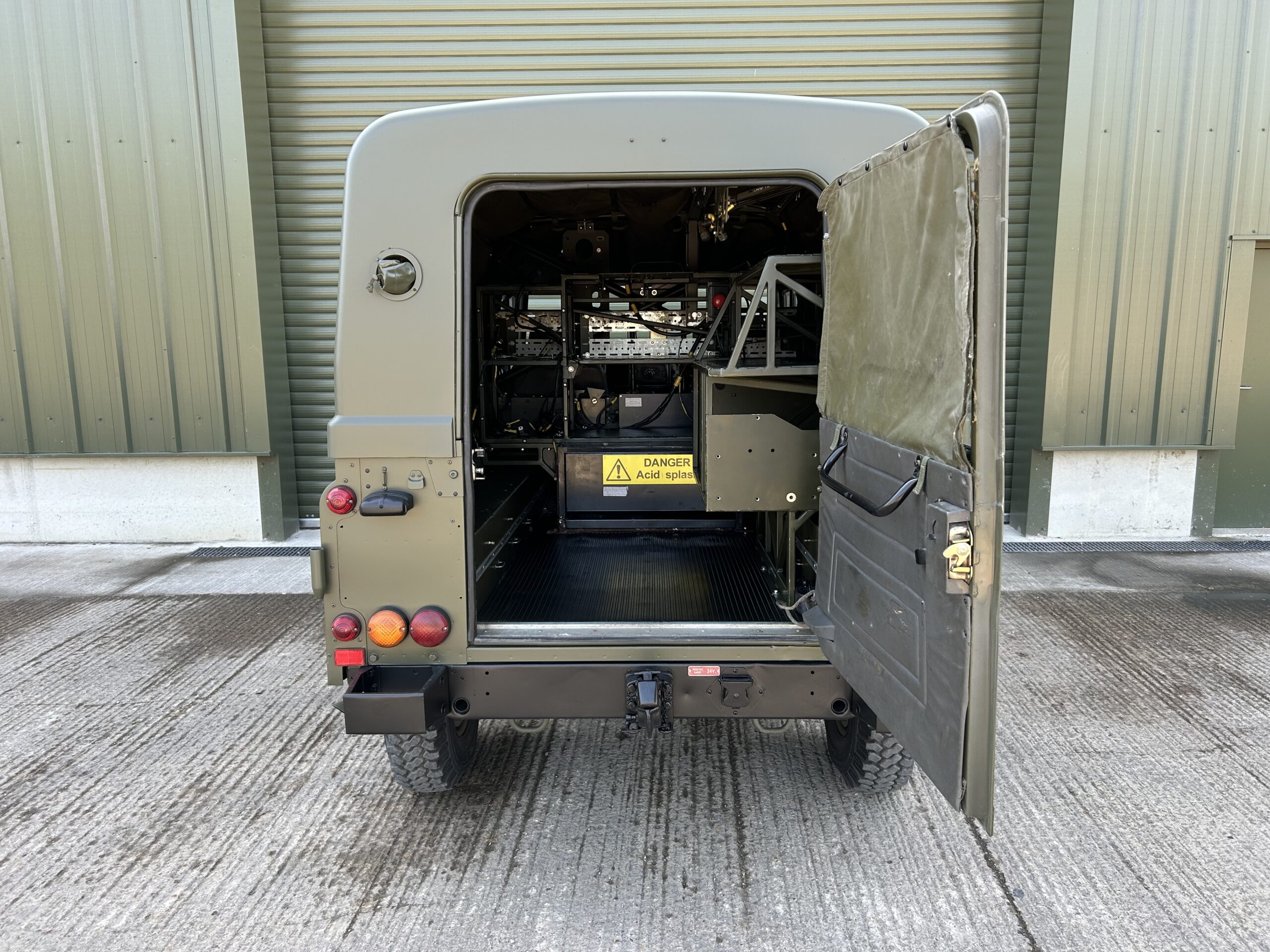 Land Rover TUM Wolf 110: Hard Top LHD Direct sales & actions - Witham ...