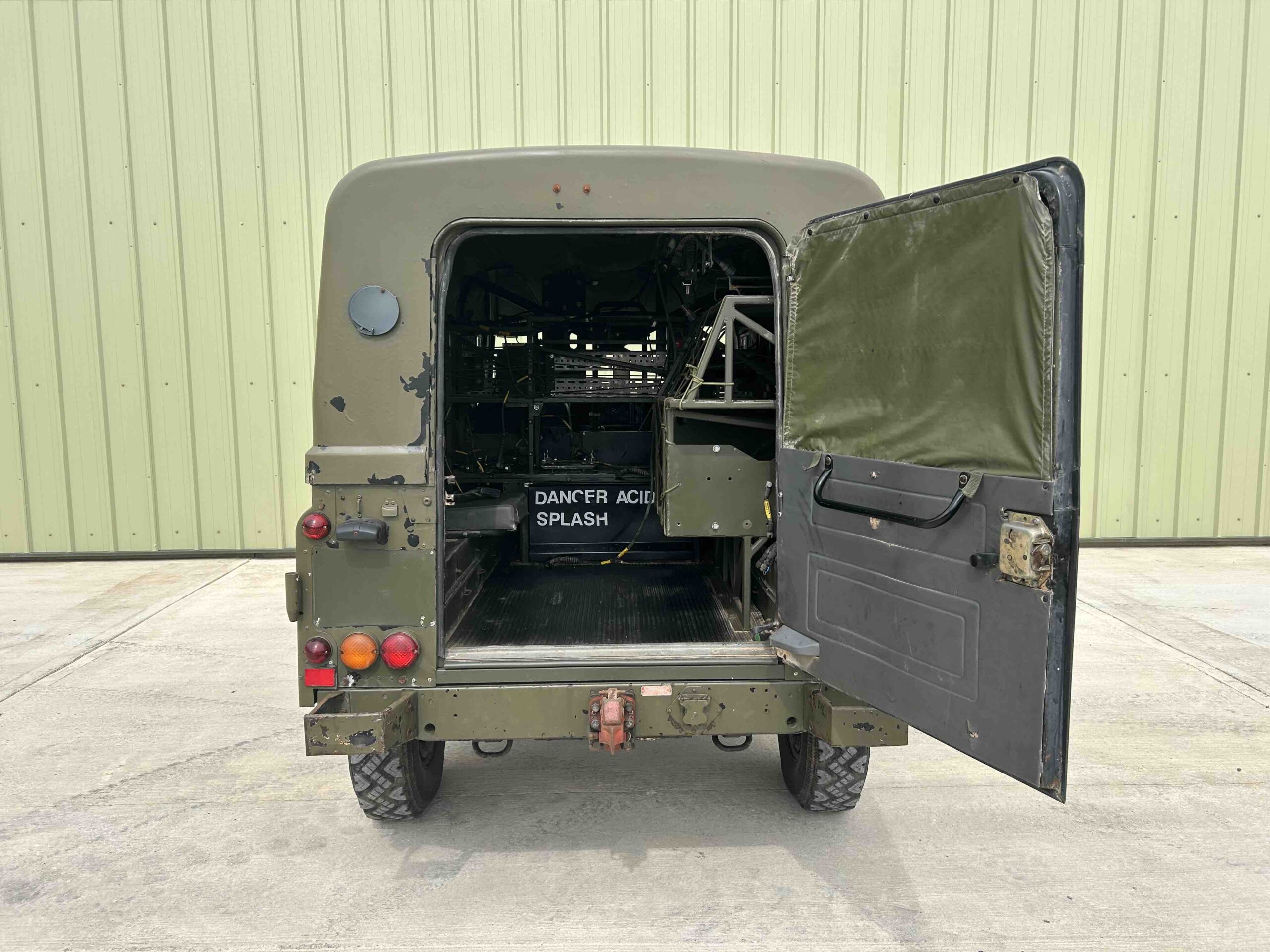 Land Rover TUM Wolf 110: Hard Top LHD Direct sales & actions - Witham ...