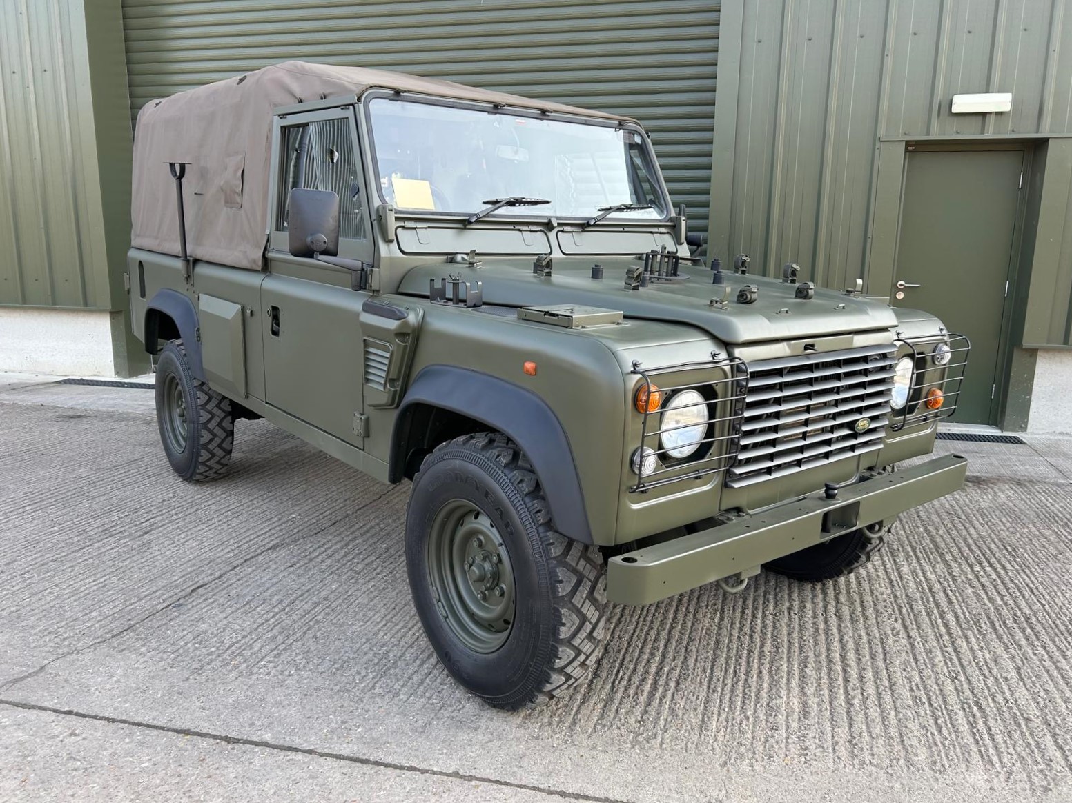 Land Rover Wolf 110 TUM 2.5lt 300Tdi Soft Top RHD Direct - Witham ...