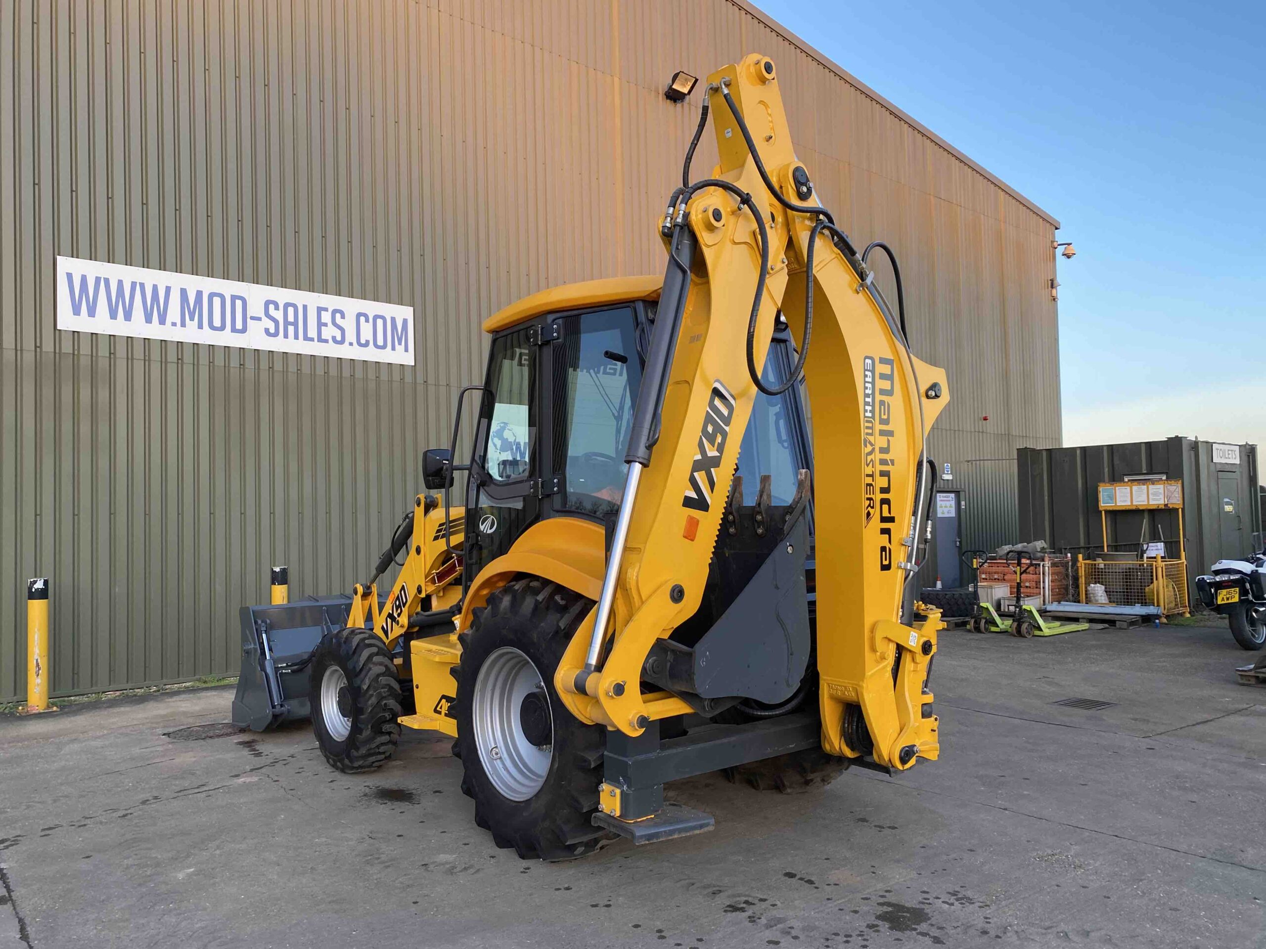Mahindra: VX90 4X4 Earth Master Backhoe Loader Direct sales - Witham ...