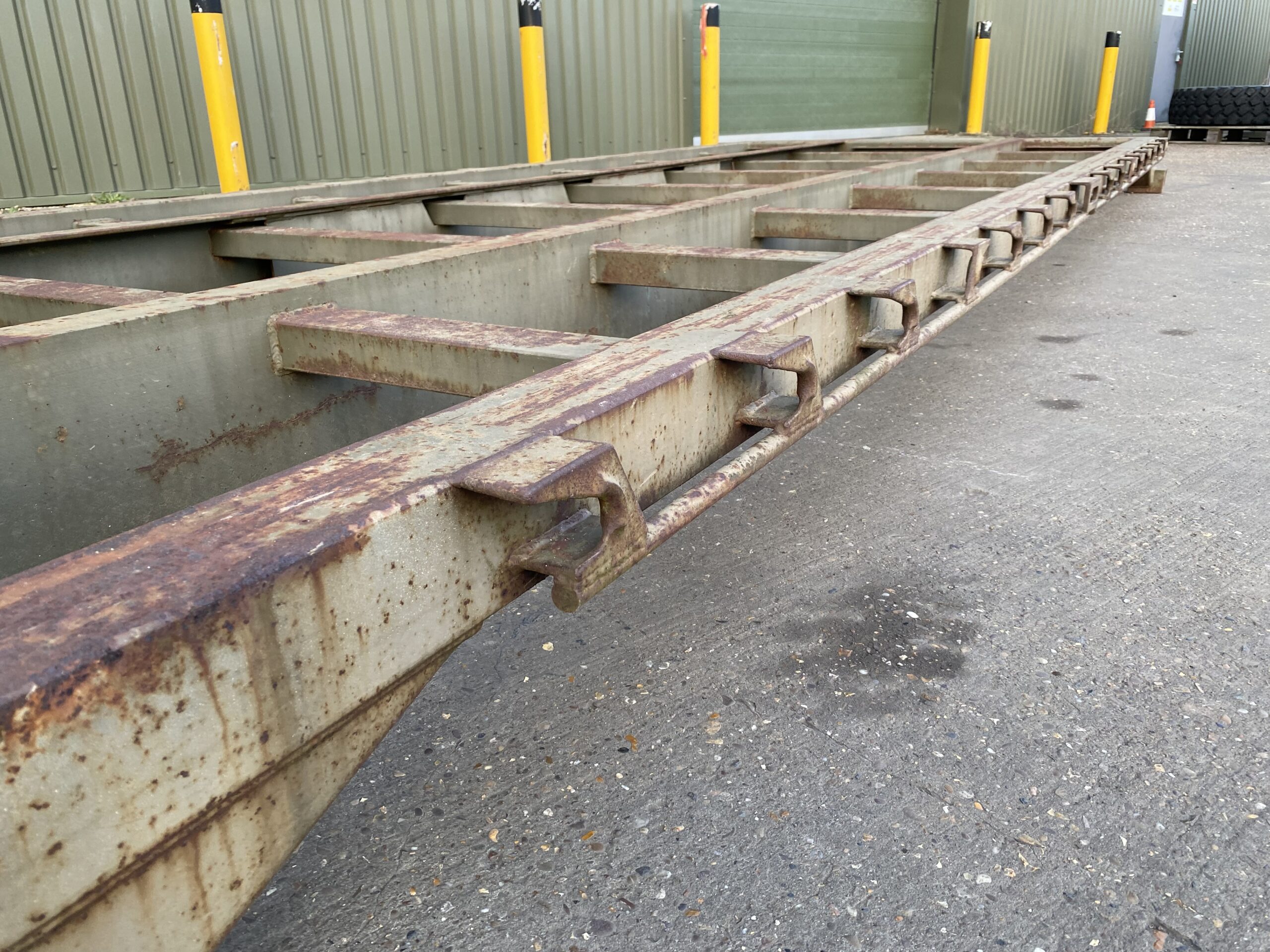 Marshall Engineering : 20 Foot Flat Rack DROPS | Witham