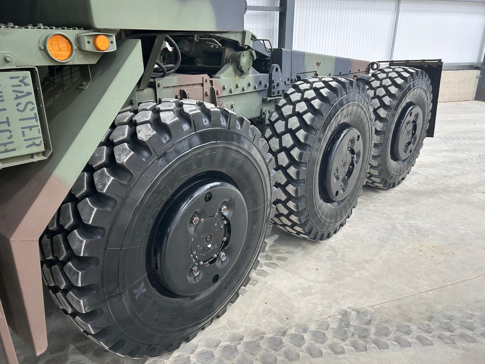 Oshkosh M1070 8x8 Heavy Equipment Transporter System (HETS) - Witham Specialist Vehicles Ltd ...