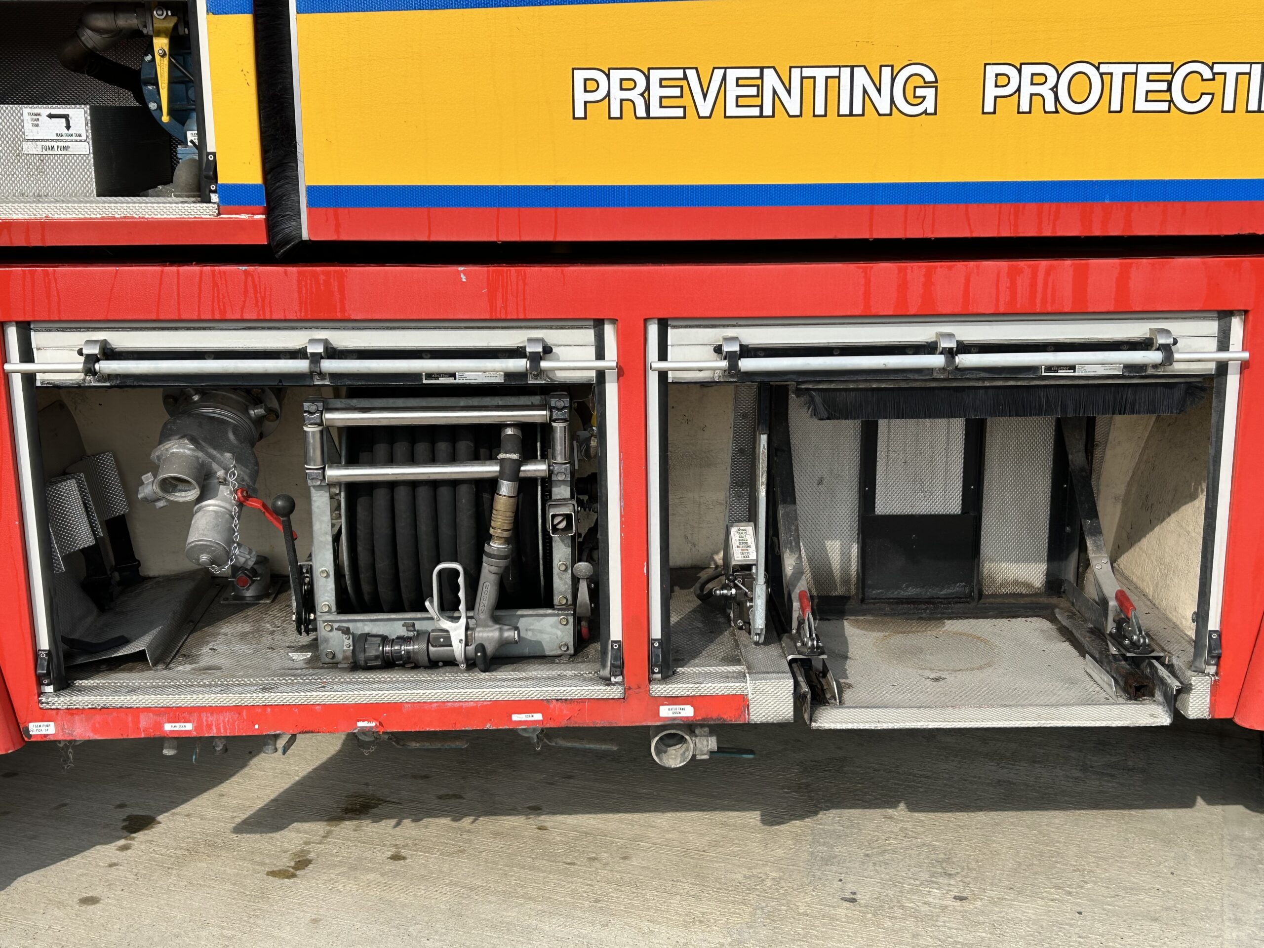 Unipower 6 x 6 MFV2 Airport: Fire Fighting Appliance - Witham ...