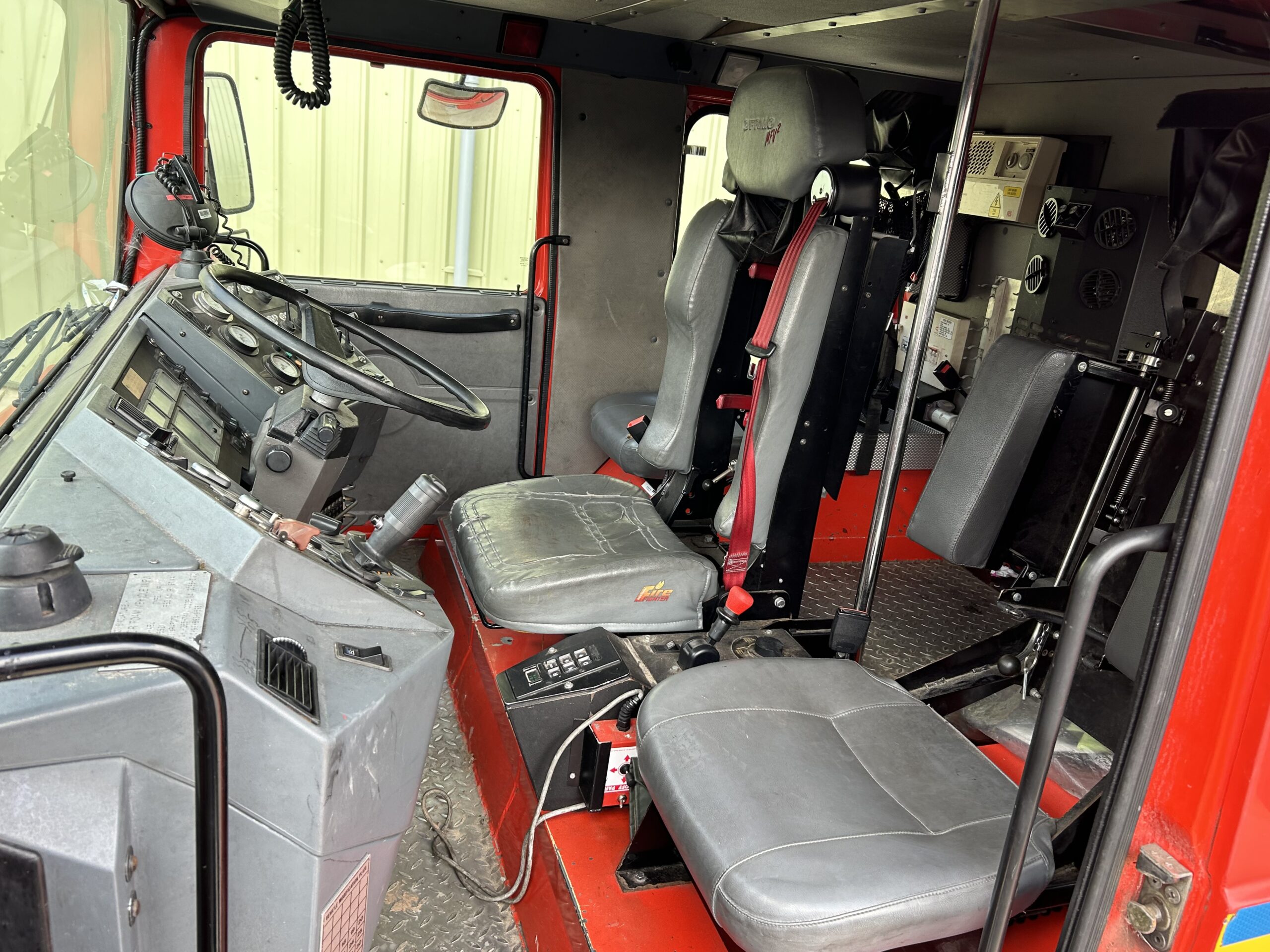 Unipower 6 x 6 MFV2 Airport: Fire Fighting Appliance - Witham ...