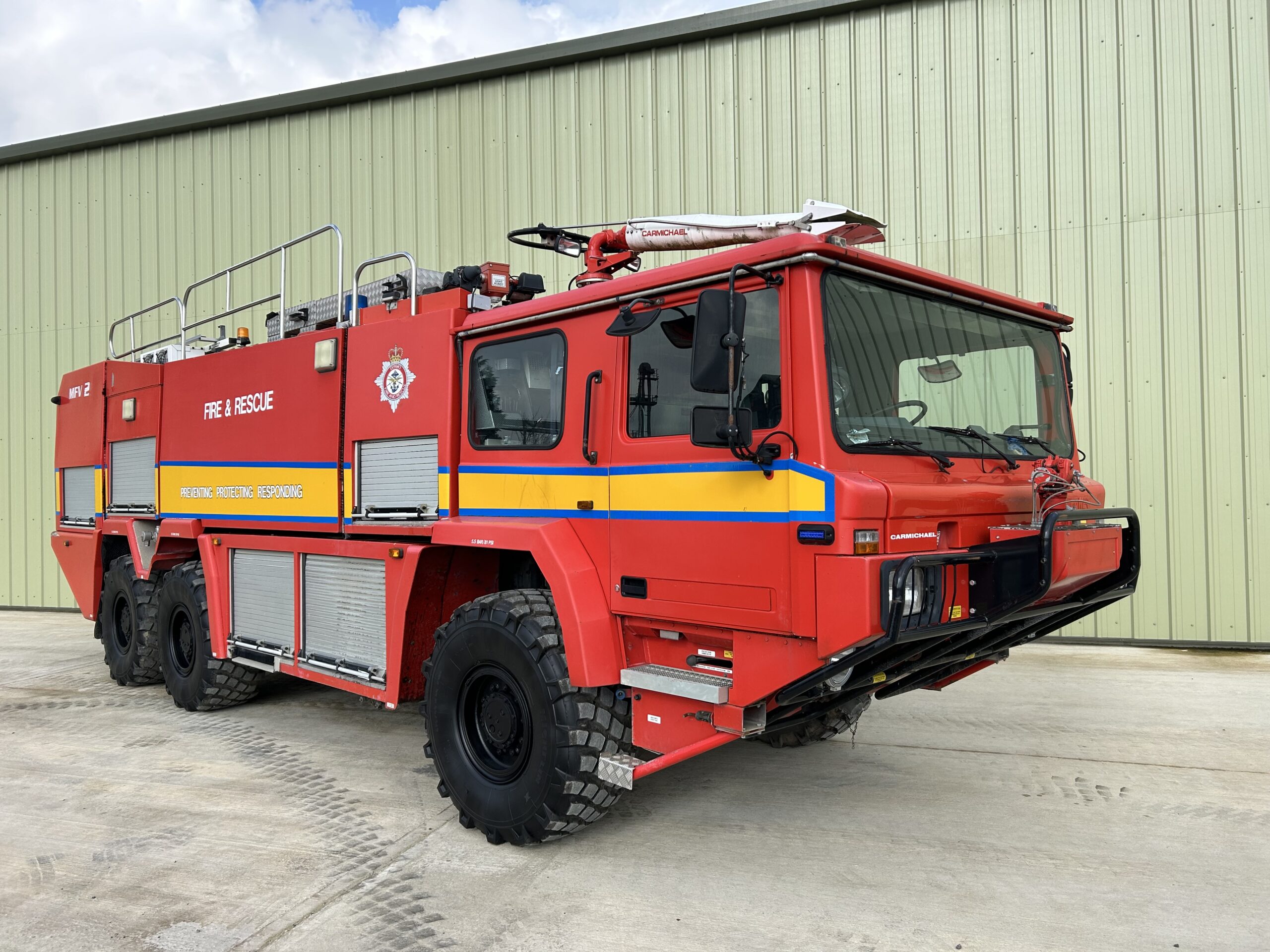 Unipower 6 x 6 MFV2 Airport: Fire Fighting Appliance - Witham ...