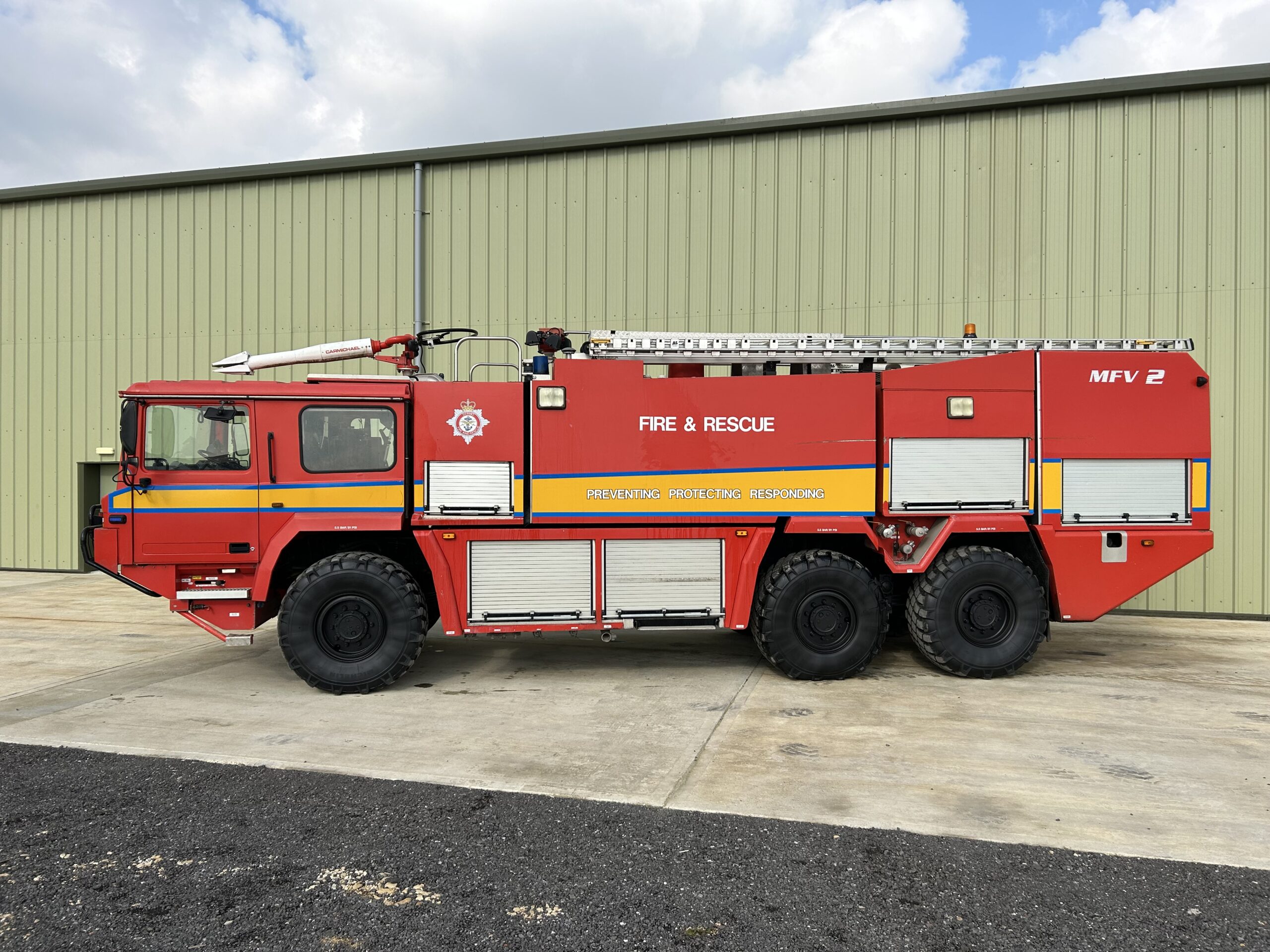 Unipower 6 x 6 MFV2 Airport: Fire Fighting Appliance - Witham ...